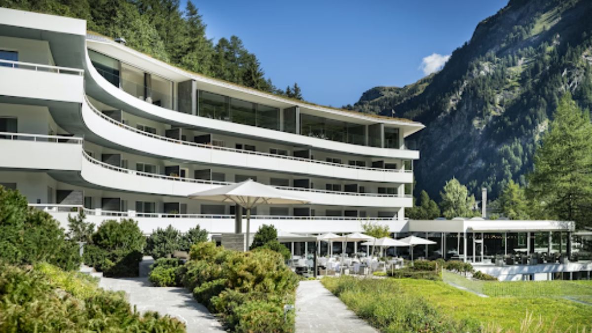 The Pros and Cons of Upgrading Hotel Infrastructure