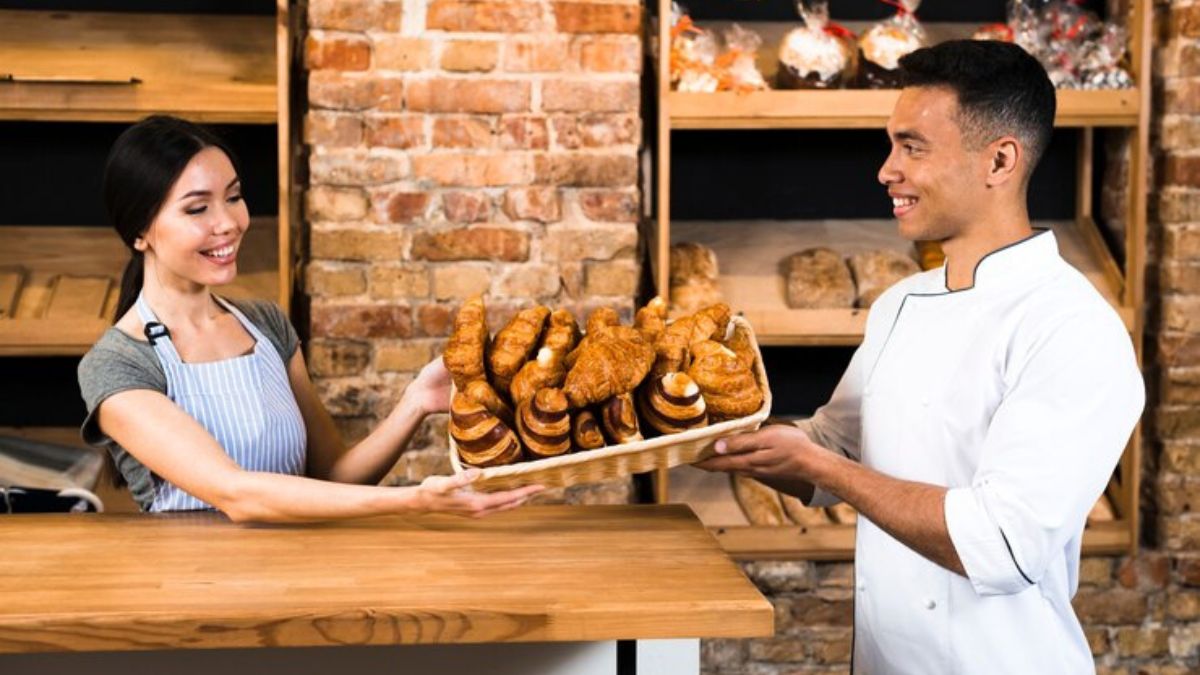 Freshness First: How to Spot High-Quality Pastries and Pies at the Bakery