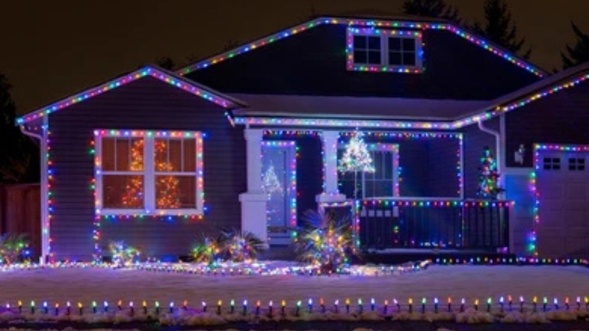 Creative Ways to Enhance Your Home's Festive Spirit with Holiday Lighting