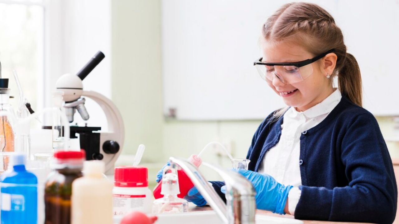 Science Laboratory Technology Courses: A Comprehensive Guide